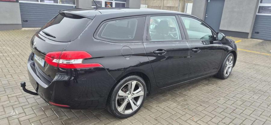 Black Peugeot 308 2015 in Taurage, with an engine capacity of 1.20 L and mileage of 150 thousand km for 4400 €, photo 13 on AUTOMOTO.COM.LV