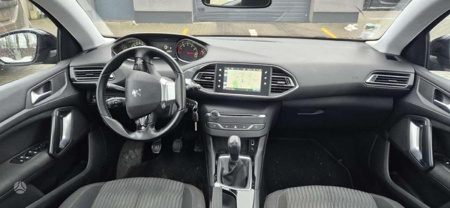 Black Peugeot 308 2015 in Taurage, with an engine capacity of 1.20 L and mileage of 150 thousand km for 4400 €, photo 26 on AUTOMOTO.COM.LV