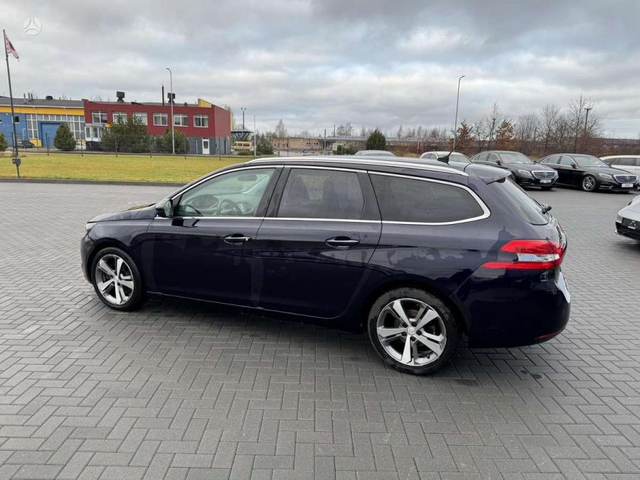Black Peugeot 308 2015 in Telschi, with an engine capacity of 2.00 L and mileage of 173 thousand km for 5800 €, photo 4 on AUTOMOTO.COM.LV