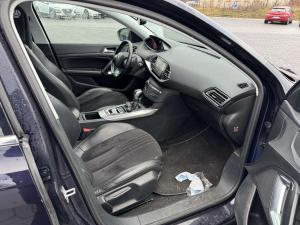 Black Peugeot 308 2015 in Telschi, with an engine capacity of 2.00 L and mileage of 173 thousand km for 5800 €, photo 19 on AUTOMOTO.COM.LV