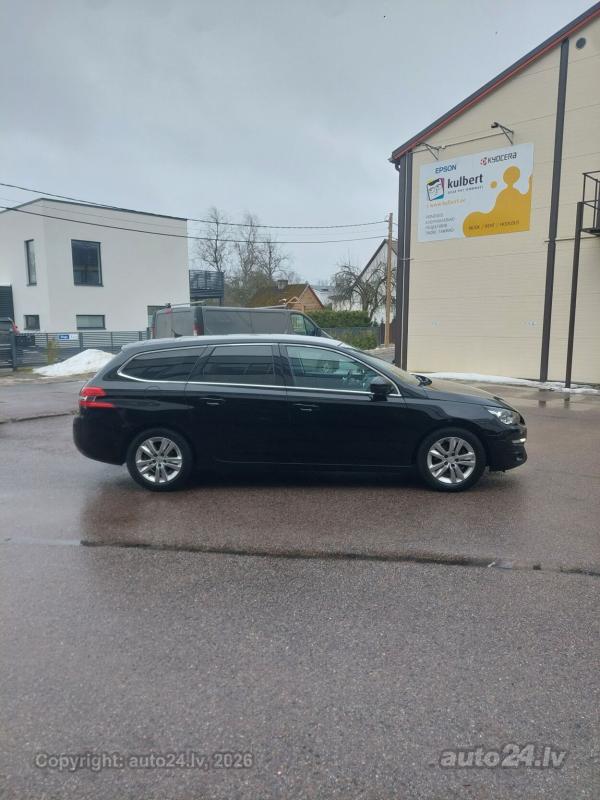 Black Peugeot 308 2015 in Tallinn, with an engine capacity of 1.60 L and mileage of 286 thousand km for 4950 €, photo 6 on AUTOMOTO.COM.LV
