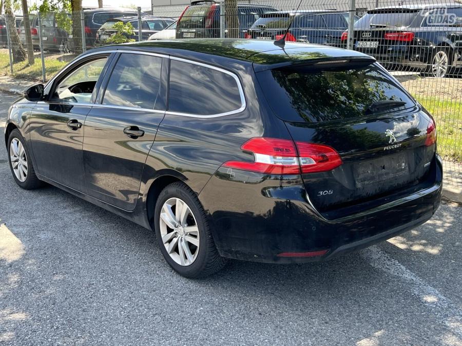 Black Peugeot 308 2015 in Marijampole, with an engine capacity of 1.60 L and mileage of 216 thousand km for 4450 €, photo 6 on AUTOMOTO.COM.LV