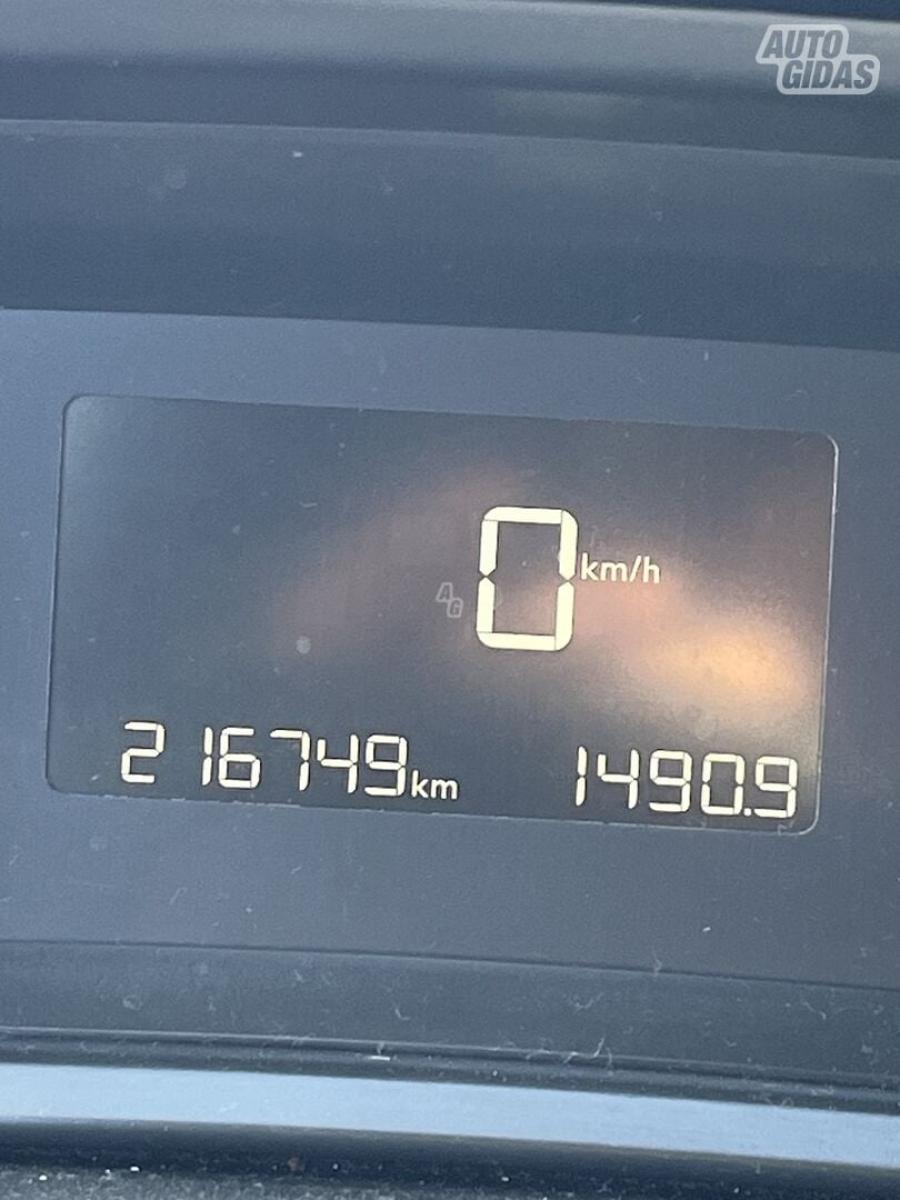 Black Peugeot 308 2015 in Marijampole, with an engine capacity of 1.60 L and mileage of 216 thousand km for 4450 €, photo 17 on AUTOMOTO.COM.LV