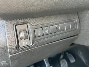 Black Peugeot 308 2015 in Marijampole, with an engine capacity of 1.60 L and mileage of 216 thousand km for 4450 €, photo 20 on AUTOMOTO.COM.LV