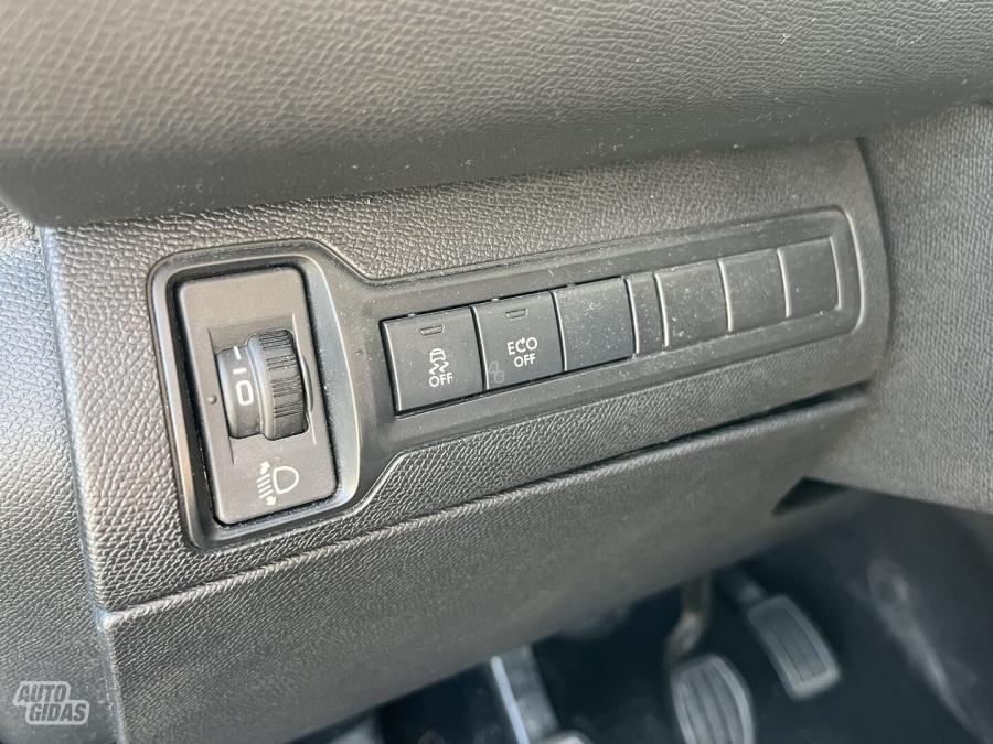 Black Peugeot 308 2015 in Marijampole, with an engine capacity of 1.60 L and mileage of 216 thousand km for 4450 €, photo 20 on AUTOMOTO.COM.LV