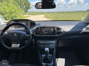 Black Peugeot 308 2015 in Marijampole, with an engine capacity of 1.60 L and mileage of 216 thousand km for 4450 €, photo 11 on AUTOMOTO.COM.LV