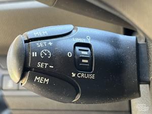 Black Peugeot 308 2015 in Marijampole, with an engine capacity of 1.60 L and mileage of 216 thousand km for 4450 €, photo 19 on AUTOMOTO.COM.LV