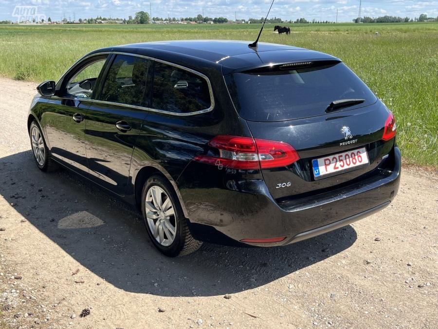 Black Peugeot 308 2015 in Marijampole, with an engine capacity of 1.60 L and mileage of 216 thousand km for 4450 €, photo 5 on AUTOMOTO.COM.LV