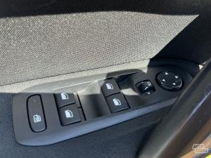 Black Peugeot 308 2015 in Marijampole, with an engine capacity of 1.60 L and mileage of 216 thousand km for 4450 €, photo 20 on AUTOMOTO.COM.LV
