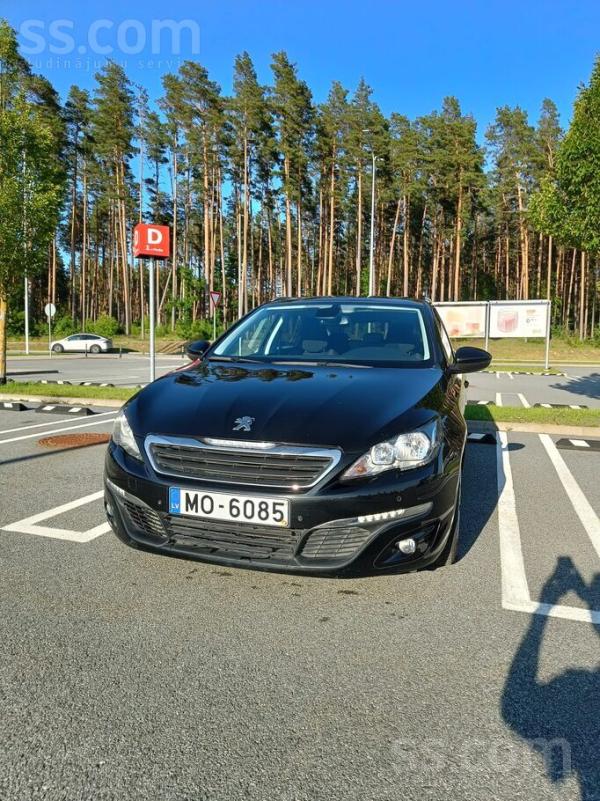 Black Peugeot 308 2015 in Riga, with an engine capacity of 1.60 L and mileage of 243 thousand km for 3900 €, photo 3 on AUTOMOTO.COM.LV