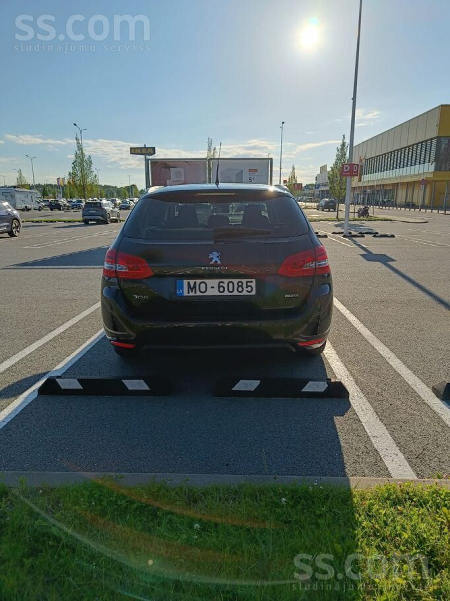 Melns Peugeot 308 2015 Rīga, ar dzinēja tilpumu 1.60 L un nobraukumu 243 tūkst. km par 3900 €, foto 5 vietnē AUTOMOTO.COM.LV