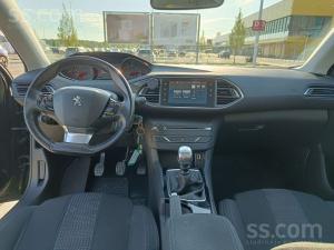 Melns Peugeot 308 2015 Rīga, ar dzinēja tilpumu 1.60 L un nobraukumu 243 tūkst. km par 3900 €, foto 6 vietnē AUTOMOTO.COM.LV