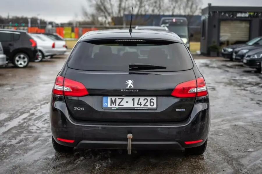 Melns Peugeot 308 2015 Liepāja, ar dzinēja tilpumu 1.60 L un nobraukumu 194 tūkst. km par 8250 €, foto 4 vietnē AUTOMOTO.COM.LV