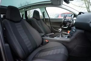 Melns Peugeot 308 2015 Liepāja, ar dzinēja tilpumu 1.60 L un nobraukumu 194 tūkst. km par 8250 €, foto 13 vietnē AUTOMOTO.COM.LV