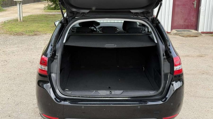 Black Peugeot 308 2015 in Ukmerge, with an engine capacity of 1.20 L and mileage of 173 thousand km for 3600 €, photo 14 on AUTOMOTO.COM.LV