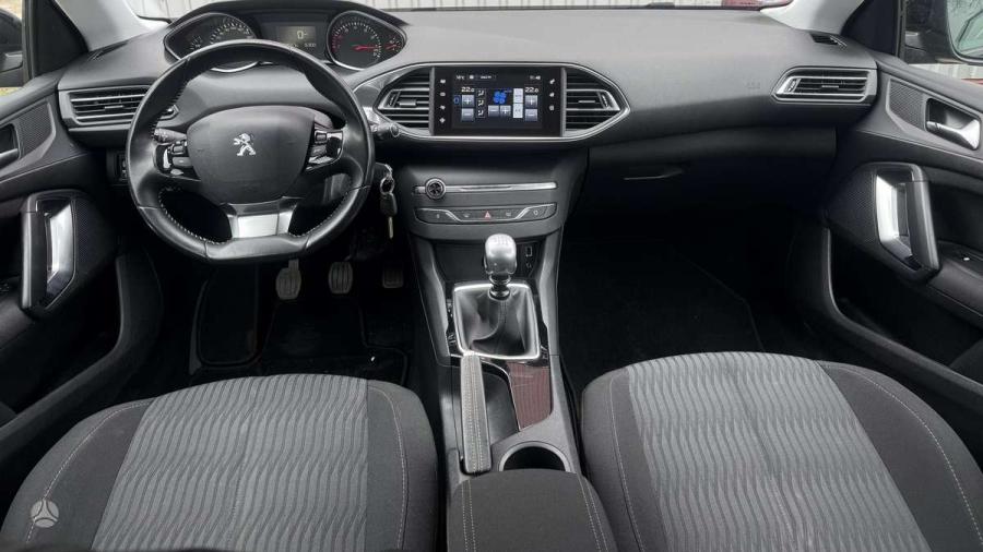 Black Peugeot 308 2015 in Ukmerge, with an engine capacity of 1.20 L and mileage of 173 thousand km for 3600 €, photo 15 on AUTOMOTO.COM.LV