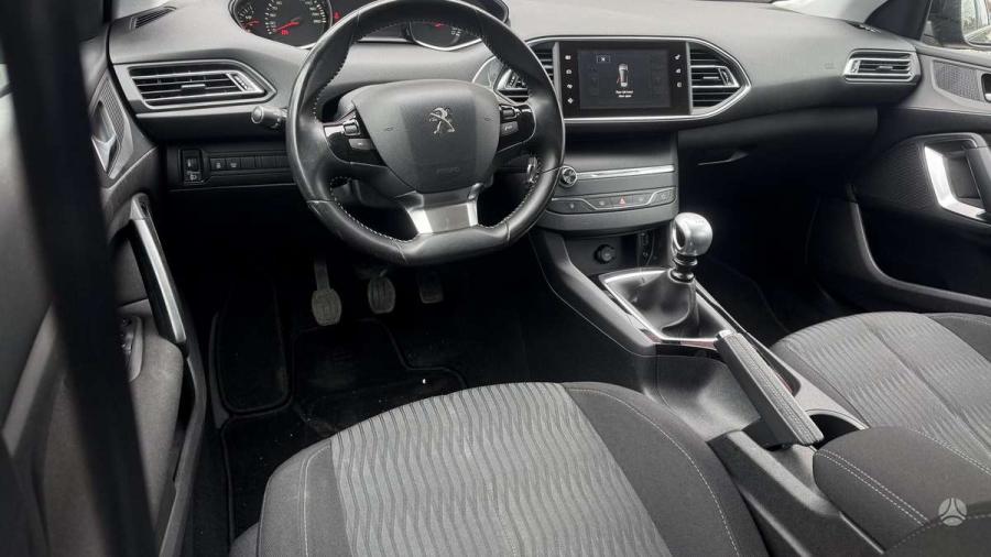 Black Peugeot 308 2015 in Ukmerge, with an engine capacity of 1.20 L and mileage of 173 thousand km for 3600 €, photo 19 on AUTOMOTO.COM.LV
