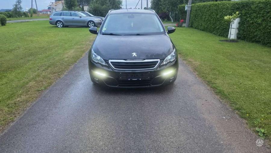 Melns Peugeot 308 2015 Kauņa, ar dzinēja tilpumu 1.56 L un nobraukumu 297 tūkst. km par 4000 €, foto 4 vietnē AUTOMOTO.COM.LV