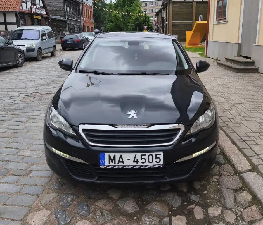 Черный Пежо 308 2015 в Елгава, объемом двигателя 1.60 л и пробегом 299 тыс. км за 3390 €, фото 6 на AUTOMOTO.COM.LV