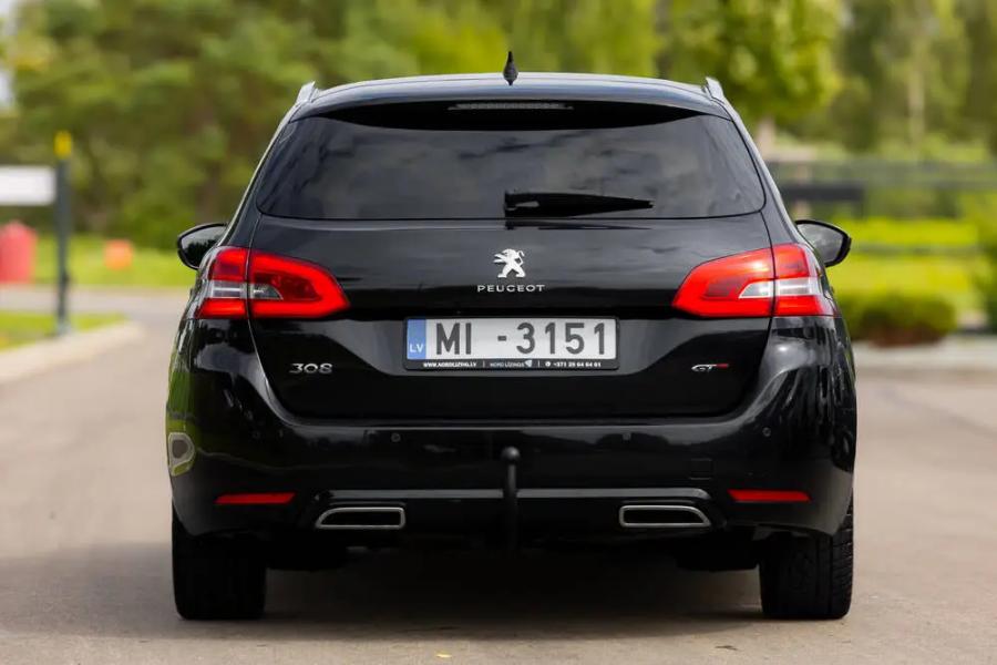 Black Peugeot 308 2015 in Jelgava, with an engine capacity of 2.00 L and mileage of 265 thousand km for 5500 €, photo 6 on AUTOMOTO.COM.LV
