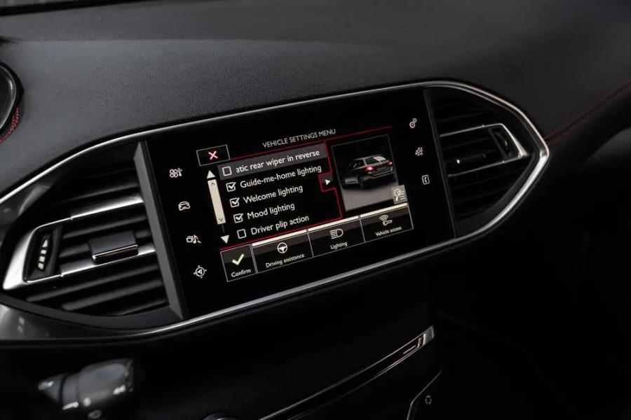 Black Peugeot 308 2015 in Jelgava, with an engine capacity of 2.00 L and mileage of 265 thousand km for 5500 €, photo 25 on AUTOMOTO.COM.LV