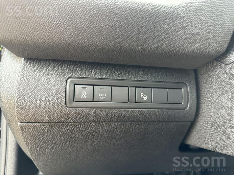 Melns Peugeot 308 2015 Tukums, ar dzinēja tilpumu 2.00 L un nobraukumu 264 tūkst. km par 6990 €, foto 24 vietnē AUTOMOTO.COM.LV