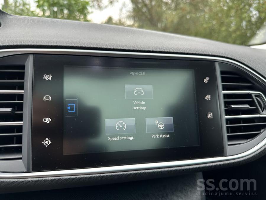 Melns Peugeot 308 2015 Tukums, ar dzinēja tilpumu 2.00 L un nobraukumu 264 tūkst. km par 6990 €, foto 32 vietnē AUTOMOTO.COM.LV
