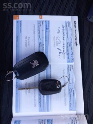 Melns Peugeot 308 2015 Rīga, ar dzinēja tilpumu 1.60 L un nobraukumu 220 tūkst. km par 3750 €, foto 8 vietnē AUTOMOTO.COM.LV
