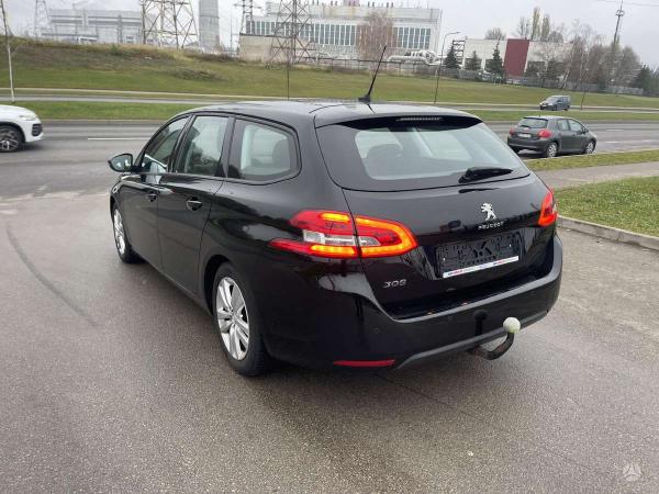 Melns Peugeot 308 2016 Kauņa, ar dzinēja tilpumu 1.56 L un nobraukumu 5 tūkst. km par 4650 €, foto 6 vietnē AUTOMOTO.COM.LV