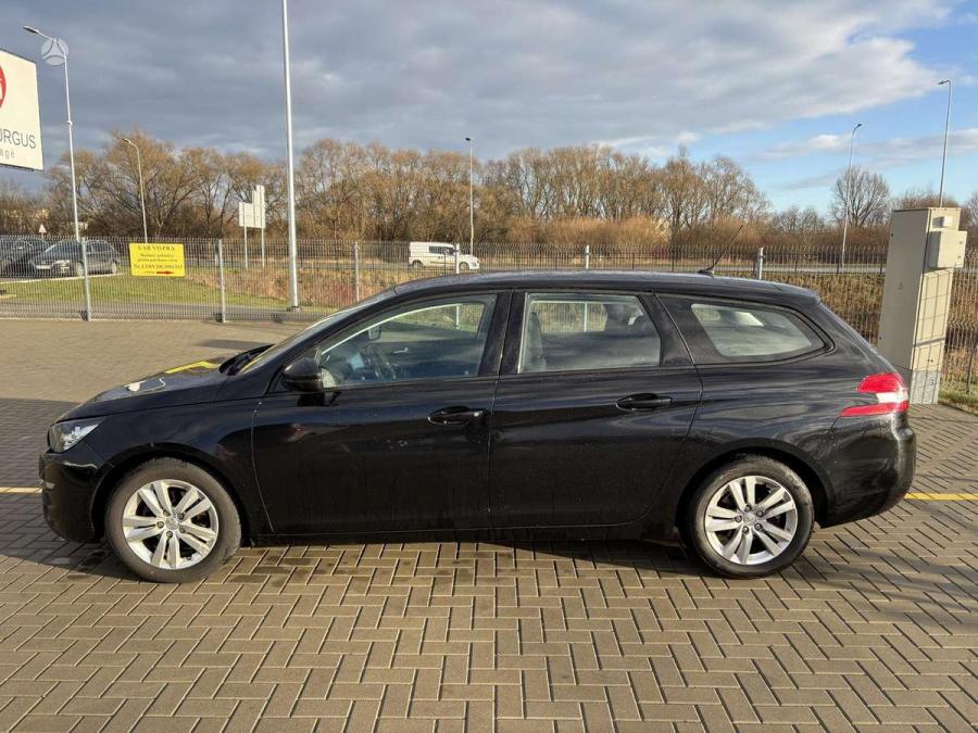 Black Peugeot 308 2016 in Taurage, with an engine capacity of 1.56 L and mileage of 257 thousand km for 4650 €, photo 8 on AUTOMOTO.COM.LV