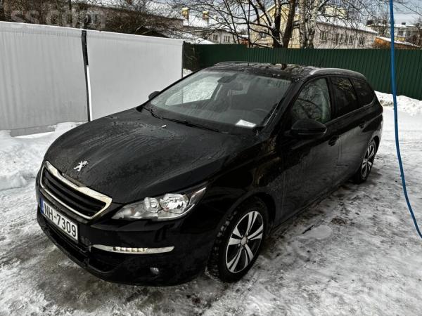 Black Peugeot 308 2016 in Riga, with an engine capacity of 1.20 L and mileage of 198 thousand km for 3800 €, photo 2 on AUTOMOTO.COM.LV