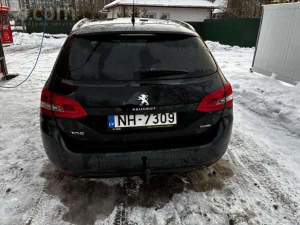 Black Peugeot 308 2016 in Riga, with an engine capacity of 1.20 L and mileage of 198 thousand km for 3800 €, photo 7 on AUTOMOTO.COM.LV