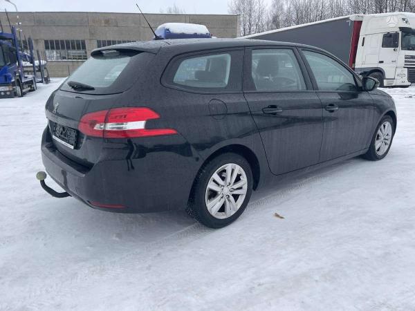 Black Peugeot 308 2016 in Kaunas, with an engine capacity of 1.56 L and mileage of 197 thousand km for 3950 €, photo 10 on AUTOMOTO.COM.LV