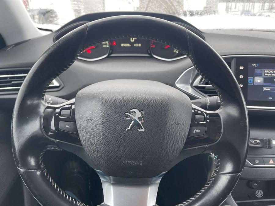 Melns Peugeot 308 2016 Kauņa, ar dzinēja tilpumu 1.56 L un nobraukumu 197 tūkst. km par 3950 €, foto 19 vietnē AUTOMOTO.COM.LV