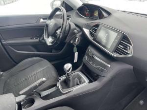 Melns Peugeot 308 2016 Kauņa, ar dzinēja tilpumu 1.56 L un nobraukumu 197 tūkst. km par 3950 €, foto 28 vietnē AUTOMOTO.COM.LV