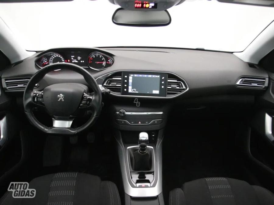 Melns Peugeot 308 2016 Viļņa, ar dzinēja tilpumu 1.20 L un nobraukumu 224 tūkst. km par 5799 €, foto 3 vietnē AUTOMOTO.COM.LV
