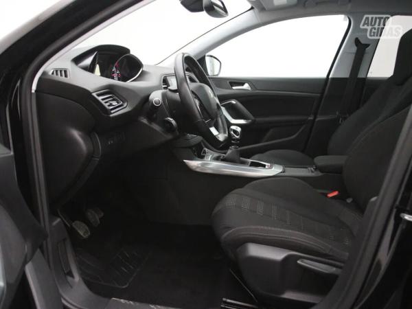 Melns Peugeot 308 2016 Viļņa, ar dzinēja tilpumu 1.20 L un nobraukumu 224 tūkst. km par 5799 €, foto 4 vietnē AUTOMOTO.COM.LV