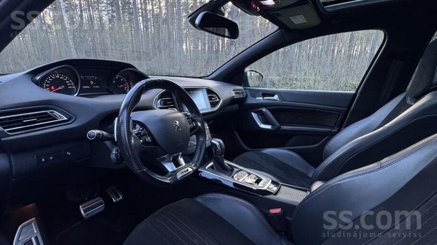 Black Peugeot 308 2016 in Jelgava, with an engine capacity of 2.00 L and mileage of 220 thousand km for 6990 €, photo 12 on AUTOMOTO.COM.LV