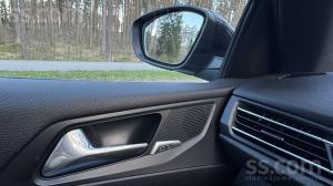 Black Peugeot 308 2016 in Jelgava, with an engine capacity of 2.00 L and mileage of 220 thousand km for 6990 €, photo 17 on AUTOMOTO.COM.LV