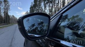 Black Peugeot 308 2016 in Jelgava, with an engine capacity of 2.00 L and mileage of 220 thousand km for 6990 €, photo 20 on AUTOMOTO.COM.LV