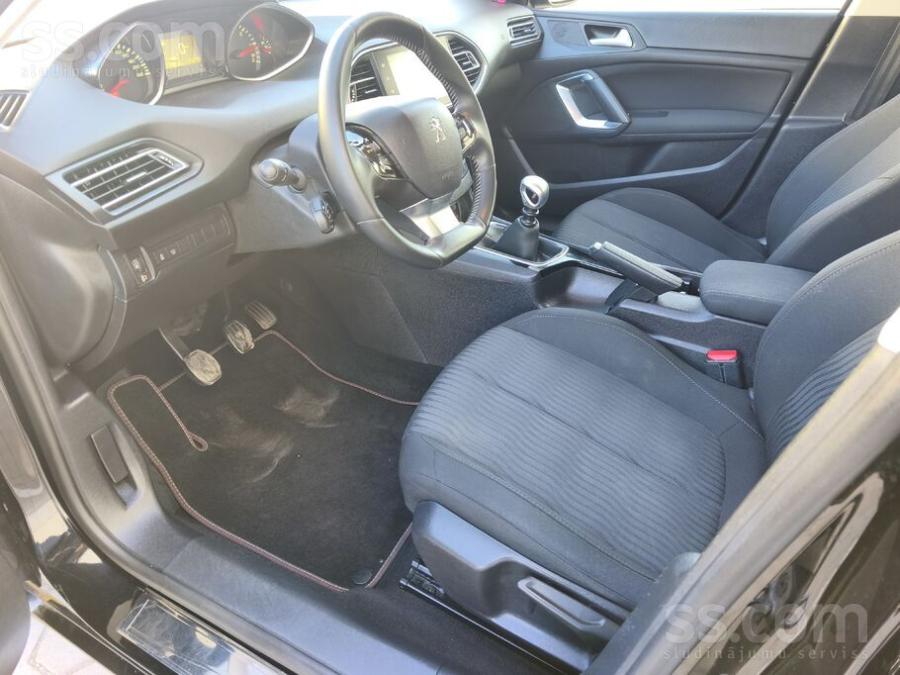 Melns Peugeot 308 2016 Rīga, ar dzinēja tilpumu 1.60 L un nobraukumu 0 tūkst. km par 4999 €, foto 8 vietnē AUTOMOTO.COM.LV