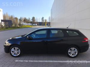 Melns Peugeot 308 2016 Rīga, ar dzinēja tilpumu 1.60 L un nobraukumu 0 tūkst. km par 4999 €, foto 30 vietnē AUTOMOTO.COM.LV