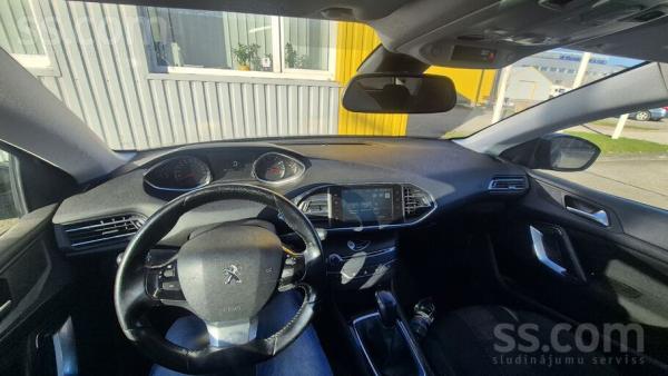 Melns Peugeot 308 2016 Jelgava, ar dzinēja tilpumu 1.20 L un nobraukumu 201 tūkst. km par 2350 €, foto 7 vietnē AUTOMOTO.COM.LV