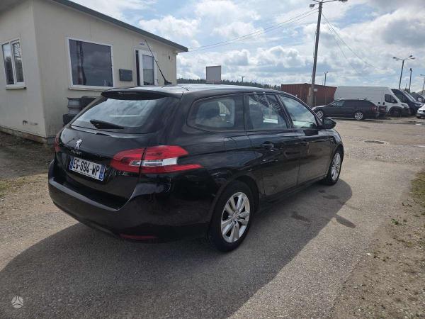 Melns Peugeot 308 2016 Viļņa, ar dzinēja tilpumu 1.56 L un nobraukumu 234 tūkst. km par 4000 €, foto 4 vietnē AUTOMOTO.COM.LV