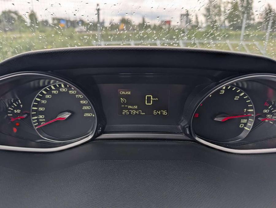Черный Пежо 308 2016 в Таураге, объемом двигателя 1.56 л и пробегом 258 тыс. км за 5900 €, фото 14 на AUTOMOTO.COM.LV