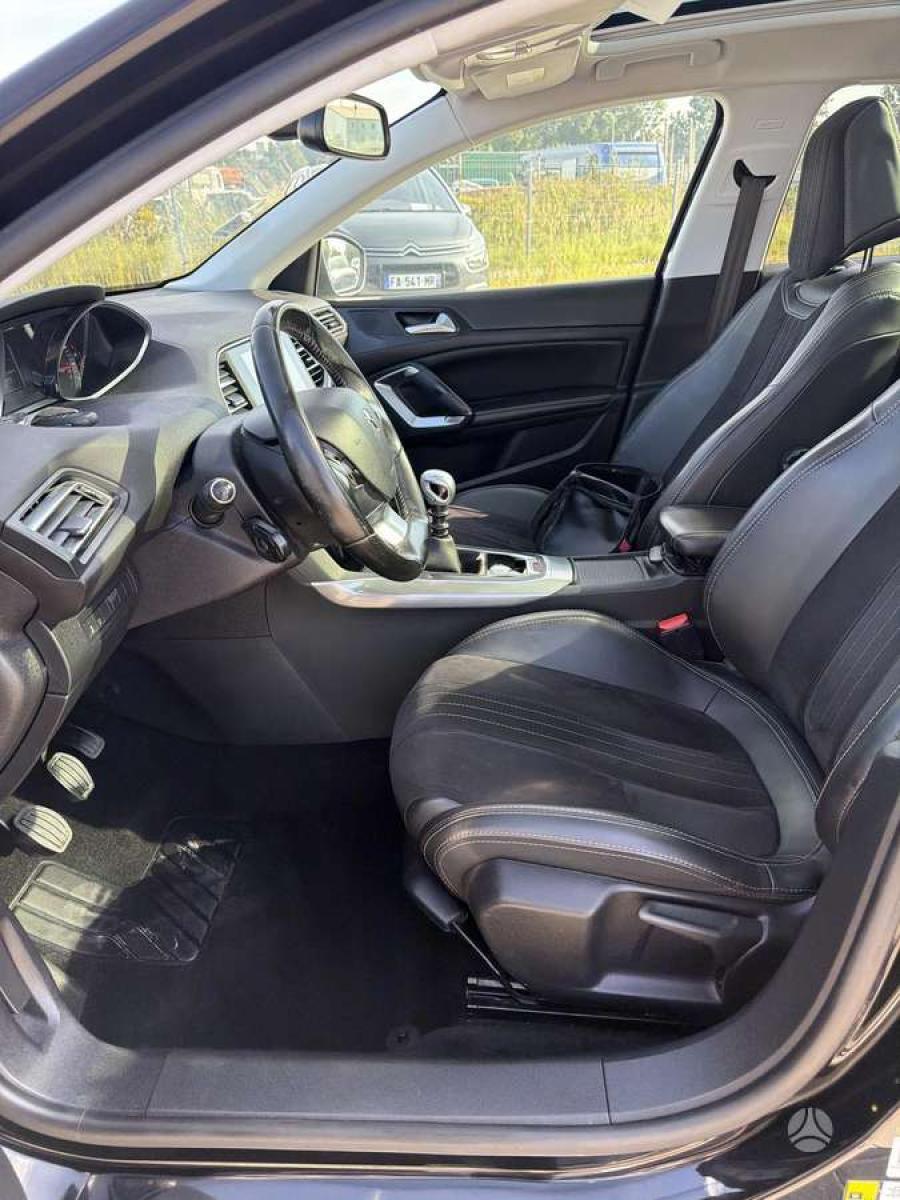 Black Peugeot 308 2016 in Taurage, with an engine capacity of 1.20 L and mileage of 161 thousand km for 4300 €, photo 14 on AUTOMOTO.COM.LV