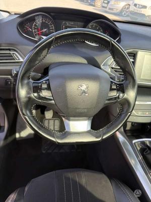 Black Peugeot 308 2016 in Taurage, with an engine capacity of 1.20 L and mileage of 161 thousand km for 4300 €, photo 17 on AUTOMOTO.COM.LV