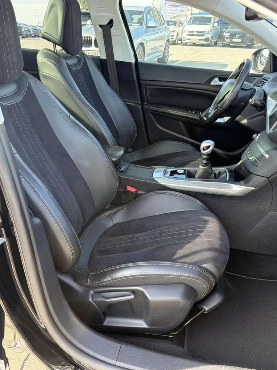 Black Peugeot 308 2016 in Taurage, with an engine capacity of 1.20 L and mileage of 161 thousand km for 4300 €, photo 22 on AUTOMOTO.COM.LV