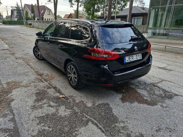Peugeot 308 2016 in Alytus on AUTOMOTO.COM.LV Black Peugeot 308 2016 in Alytus, with an engine capacity of 2.00 L and mileage of 253 thousand km for 5490 €, photo 11 on AUTOMOTO.COM.LV