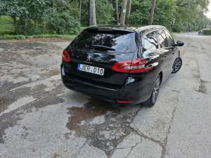 Melns Peugeot 308 2016 Alīta, ar dzinēja tilpumu 2.00 L un nobraukumu 253 tūkst. km par 5490 €, foto 17 vietnē AUTOMOTO.COM.LV
